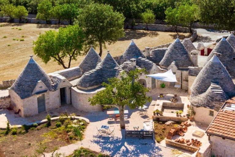Dormir dans un trulli dans les pouilles : les 11 meilleurs